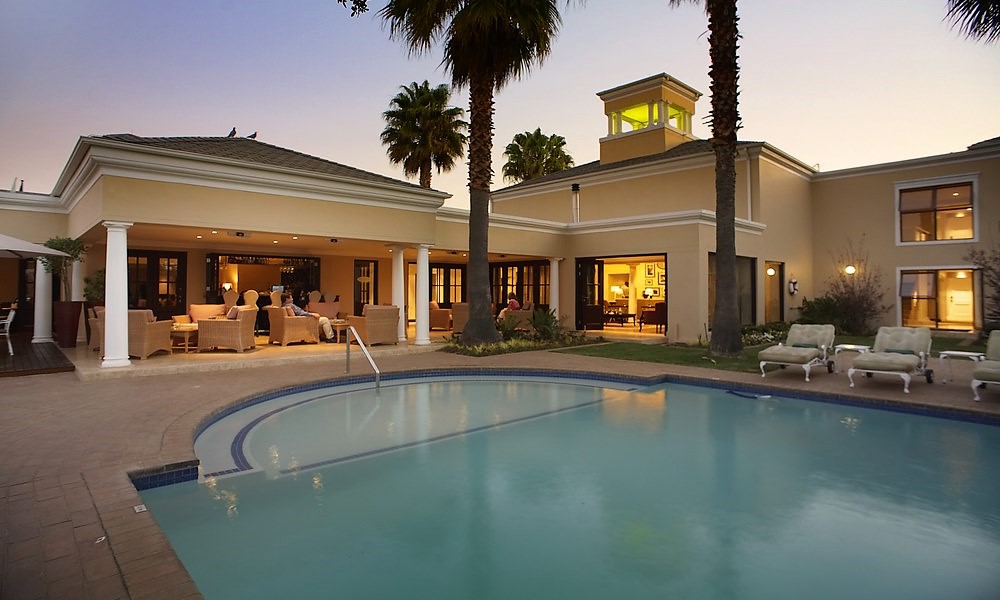 Southern Sun Katherine Street Sandton | Hotels in Johannesburg